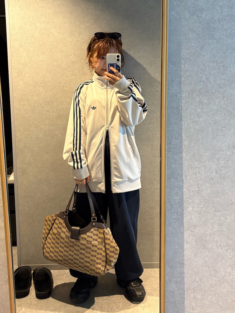 AIRI｜adidas Originalsのジャージを使ったコーディネート - WEAR
