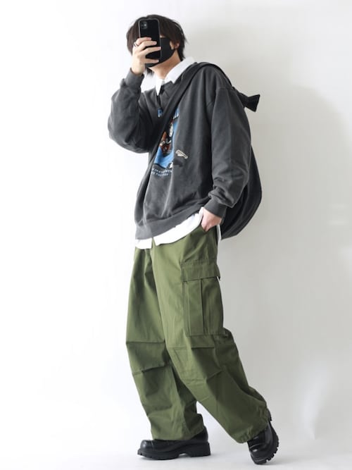 TJ｜Red Cap Girlのスウェットを使ったコーディネート - WEAR