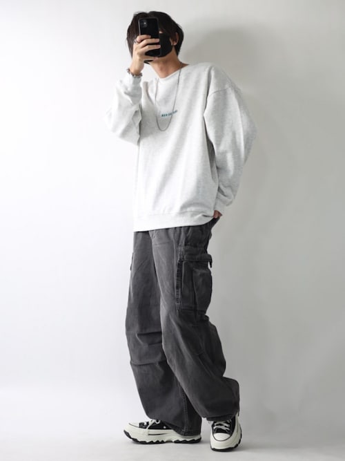 TJ｜Red Cap Girlのスウェットを使ったコーディネート - WEAR