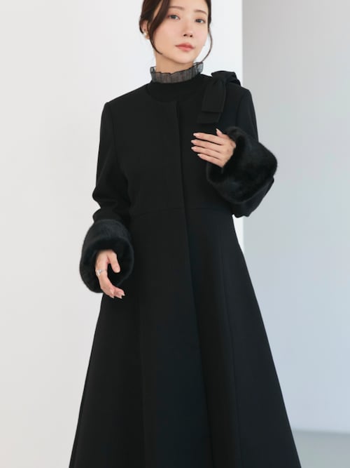 セール】ファーカフス フレアコート ( リボンブローチ 付き