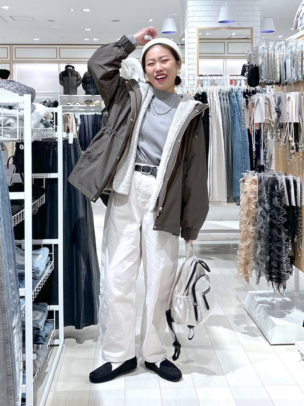 MiCA(GLOBAL WORK イオンレイクタウン)｜GLOBAL WORKのマウンテンパーカーを使ったコーディネート - WEAR