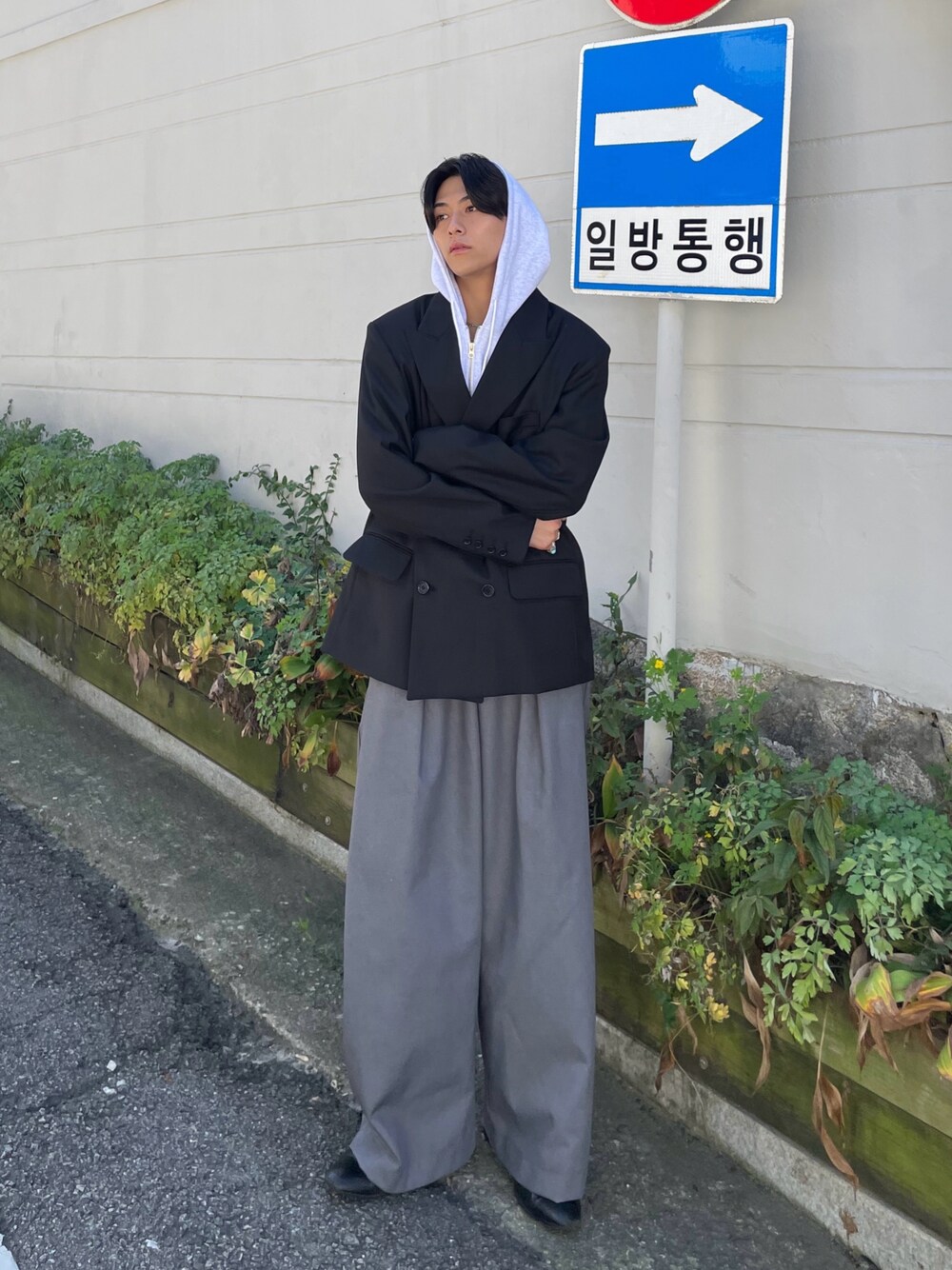 Yuhei｜nugu「Typro」のテーラードジャケットを使ったコーディネート - WEAR