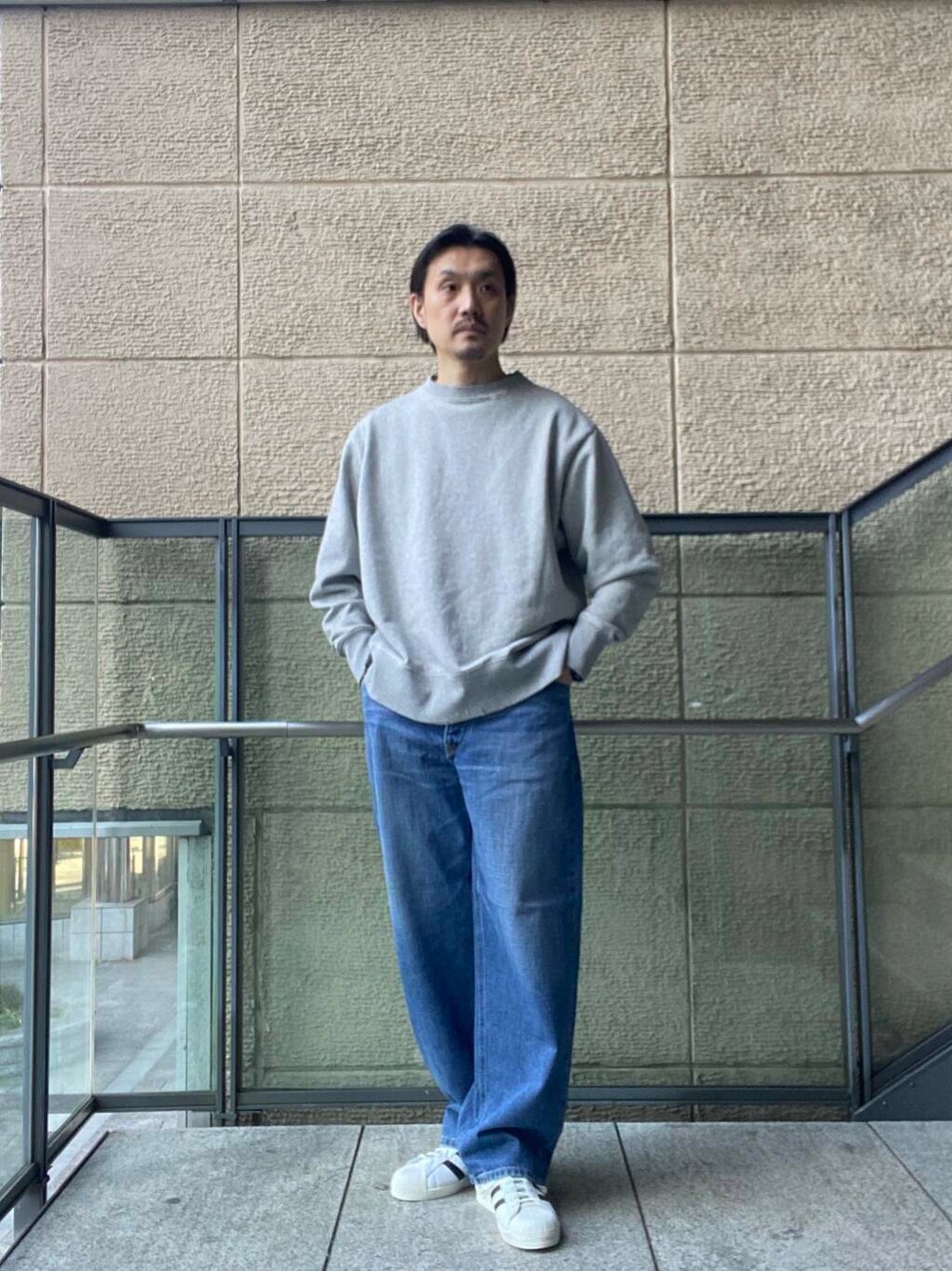 tsubaki(DOORS MARK IS みなとみらい)｜Leeのデニムパンツを使ったコーディネート - WEAR