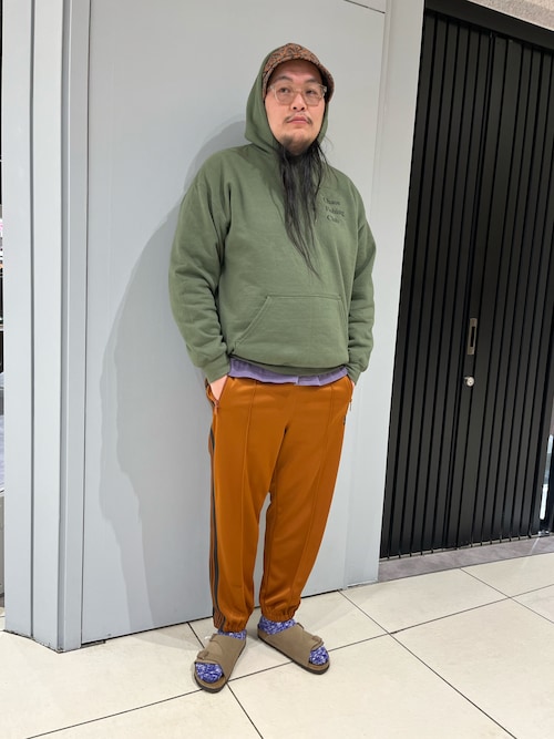 日下部氏(BEAVER なんばパークス店)｜BIRKENSTOCKのサンダルを使ったコーディネート - WEAR