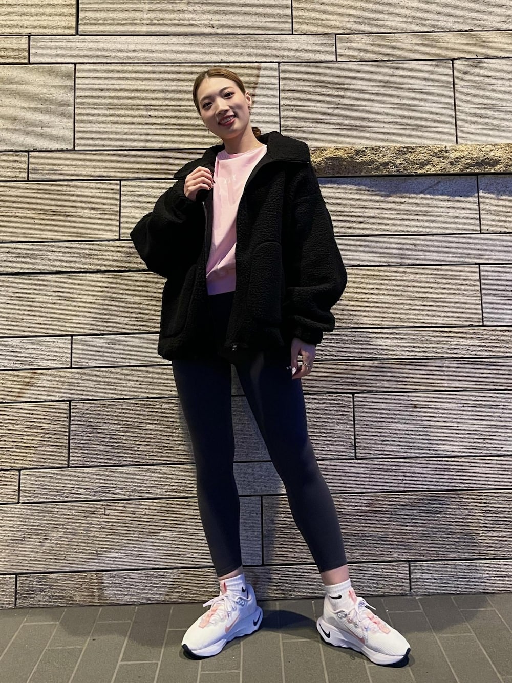 Airi｜NIKEのスニーカーを使ったコーディネート - WEAR