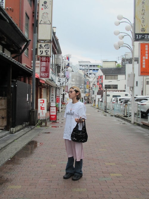 mak｜TINA：JOJUNのハンドバッグを使ったコーディネート - WEAR