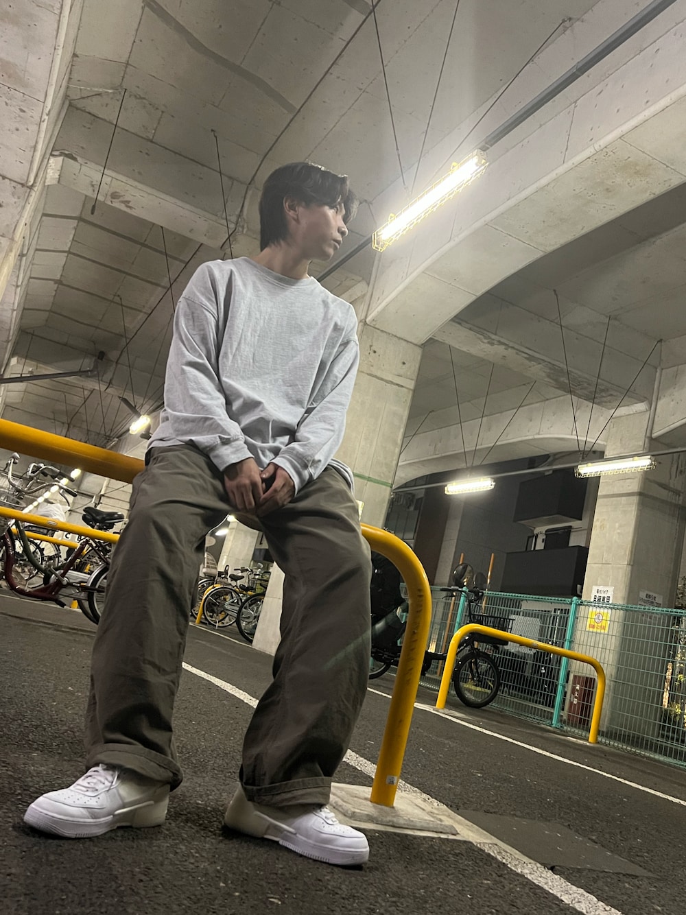 kotaro higuchi｜Carharttのカーゴパンツを使ったコーディネート - WEAR