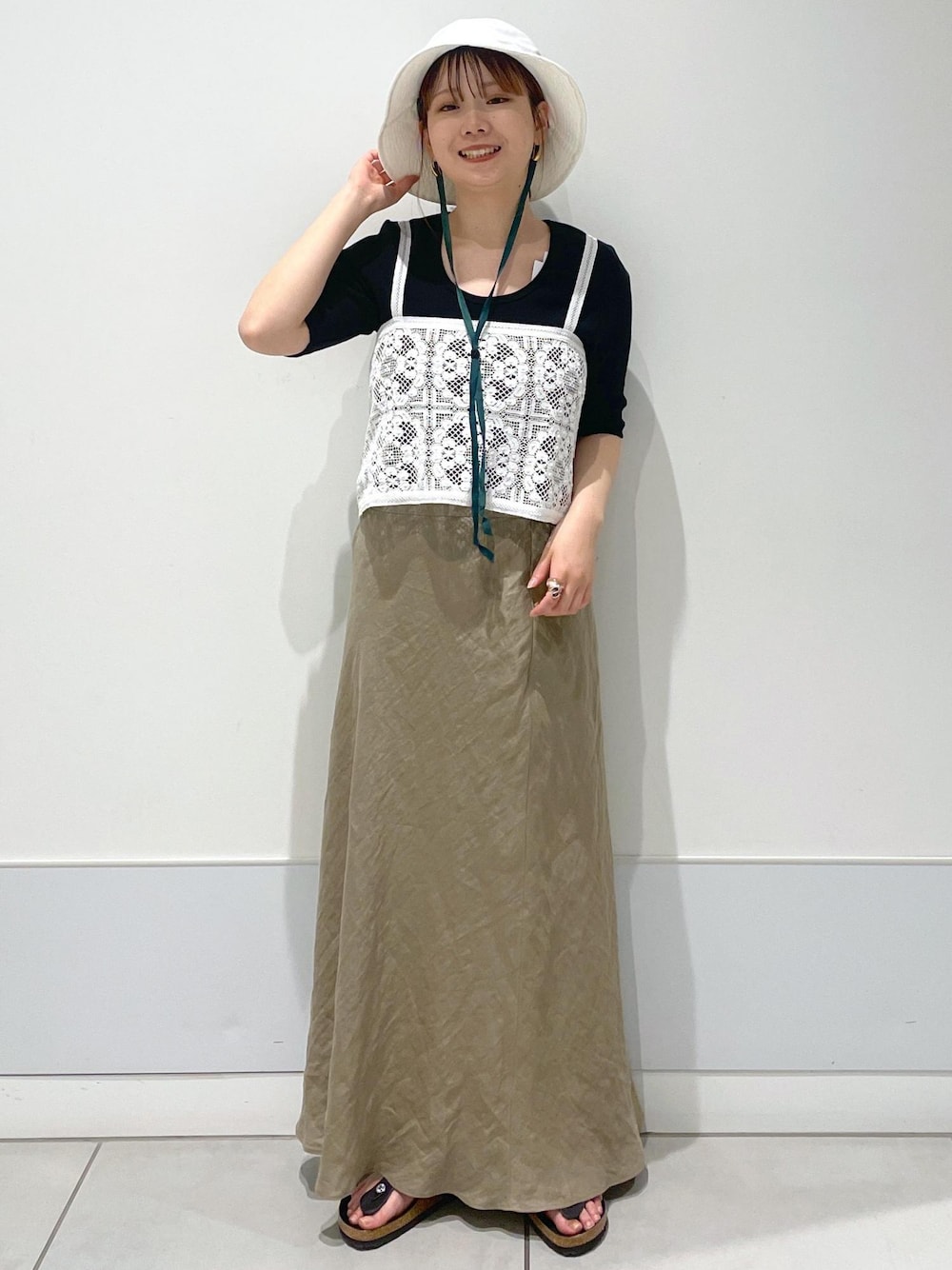 natsuki｜SALON adam et rope'のスカートを使ったコーディネート - WEAR