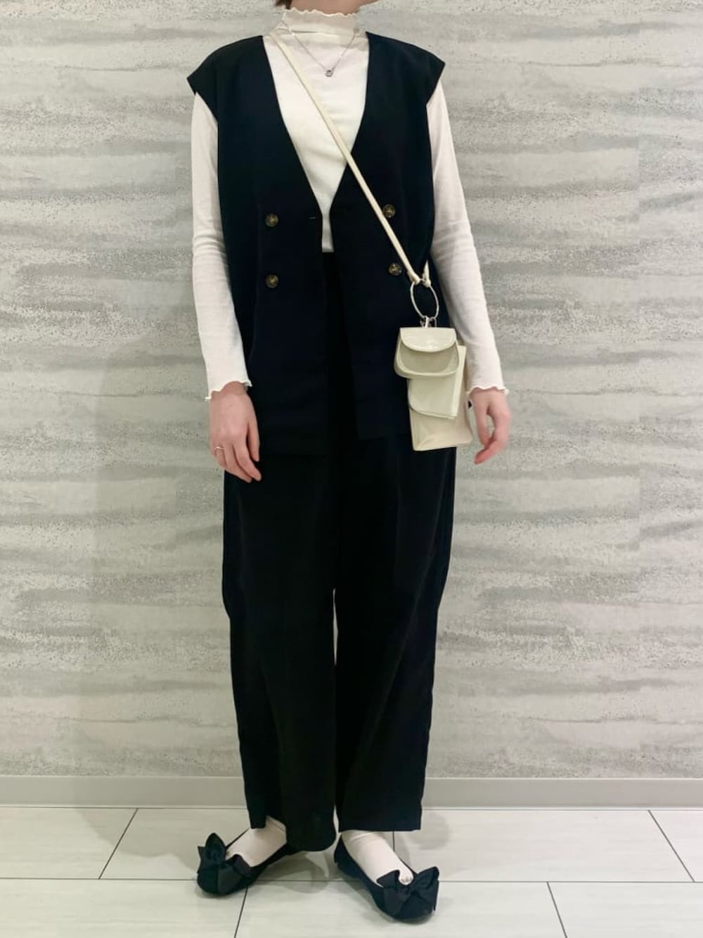 Raycassin_official｜frames RAY CASSINのベストを使ったコーディネート - WEAR