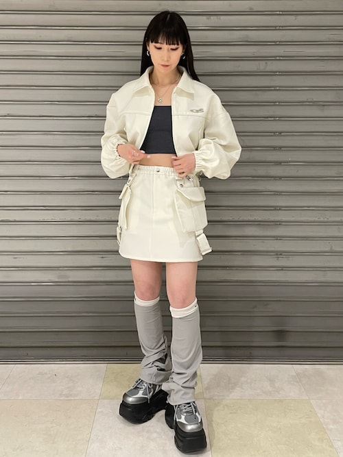 後藤茉子(EMODA)｜EMODAのレッグウォーマーを使ったコーディネート - WEAR