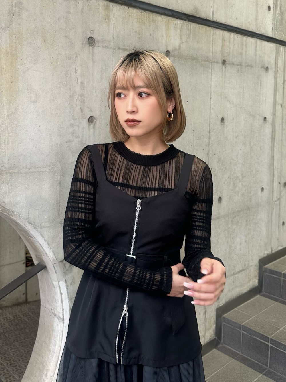 早久都加紗(MURUA)｜MURUAのジャンパースカートを使ったコーディネート - WEAR