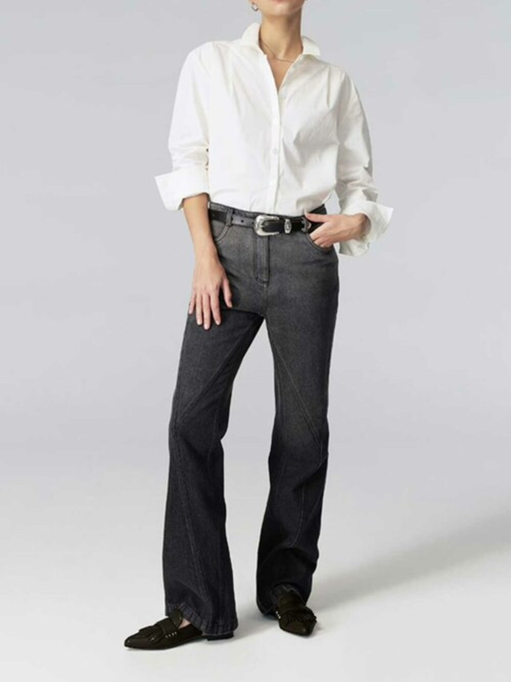 ASHスタッフ(ASH)｜ASHのパンプスを使ったコーディネート - WEAR