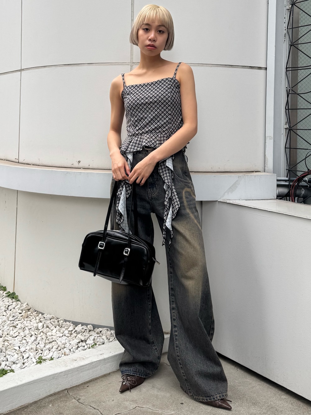 小宮山真代(EMODA)｜EMODAのTシャツ/カットソーを使ったコーディネート - WEAR