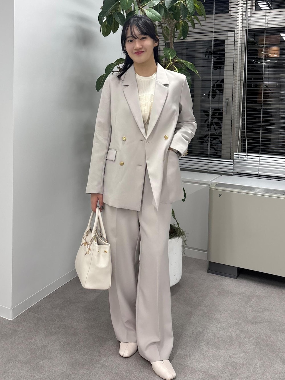 sara(VIS 東京ソラマチ)｜Juzeのパンプスを使ったコーディネート - WEAR