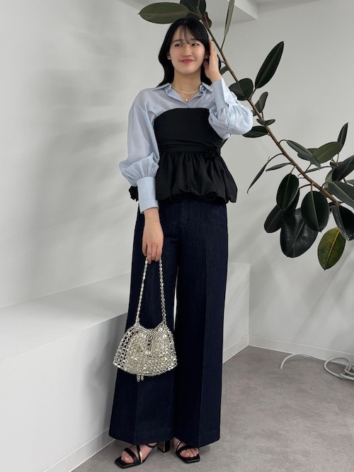 sara(VIS 東京ソラマチ)｜VISのデニムパンツを使ったコーディネート - WEAR