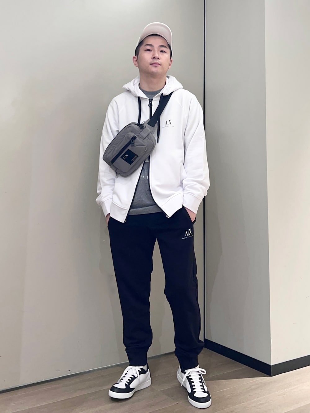 🔩J.HARA(A|X アルマーニ エクスチェンジ ららぽーと横浜)｜ARMANI EXCHANGEのボディバッグ/ウエストポーチを使った ...