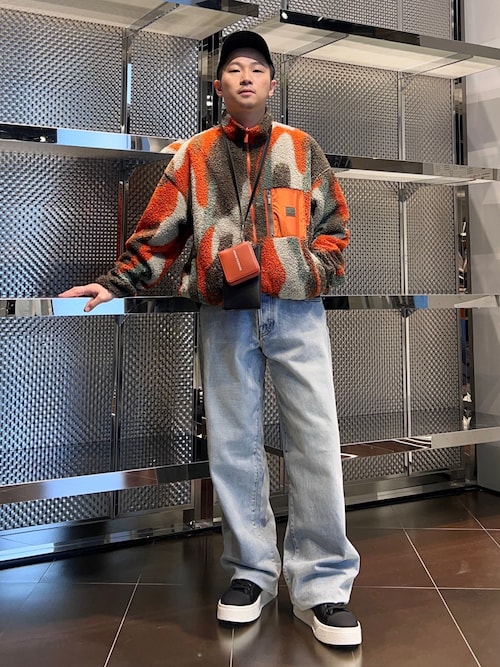 A|X アルマーニ エクスチェンジ ららぽーと横浜 J.HARAさんのスニーカーを使ったコーディネート - ZOZOTOWN