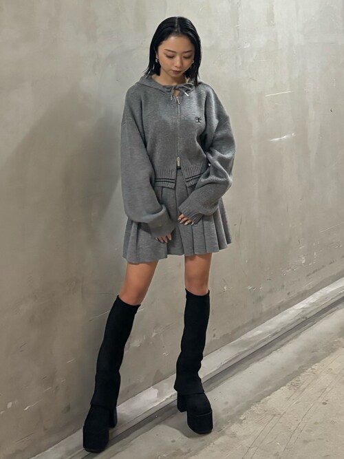 高田莉子(EMODA)｜EMODAのブーツを使ったコーディネート - WEAR