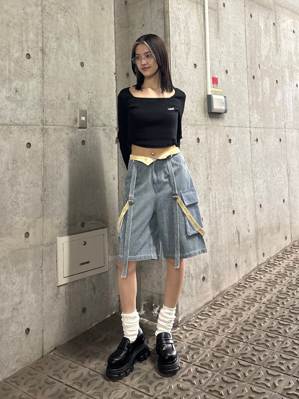 佐藤百華(EMODA)｜EMODAのTシャツ/カットソーを使ったコーディネート - WEAR