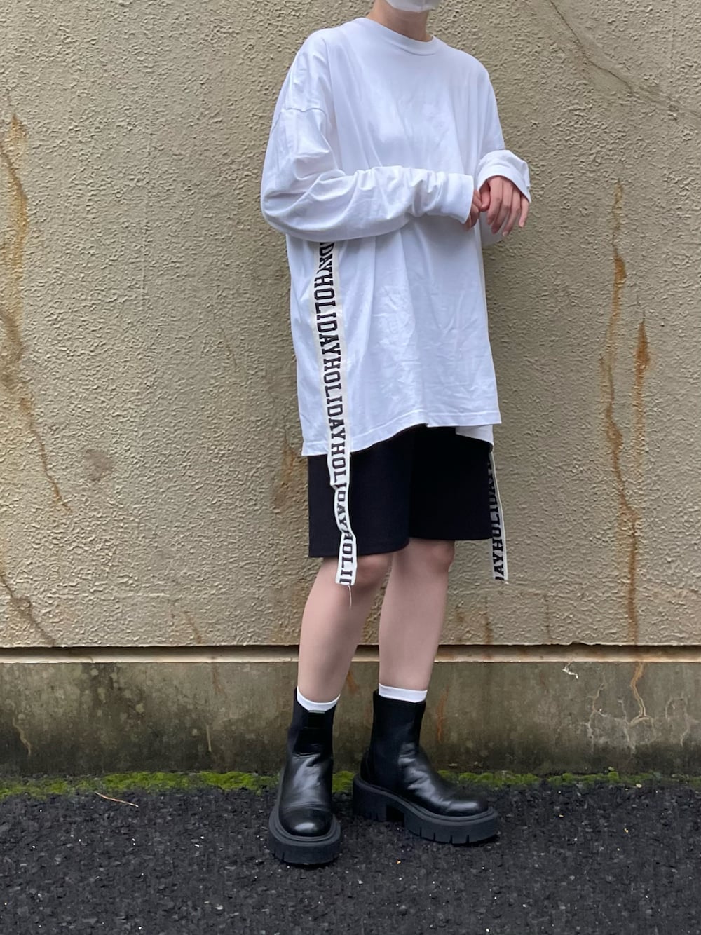 yui｜HOLIDAYのTシャツ/カットソーを使ったコーディネート - WEAR