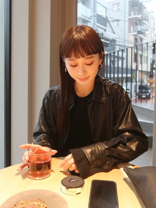 TOMOKA(LA PEAU DE GEM/led.tokyo/ooju/uneven)｜LA PEAU DE GEMのシャツ/ブラウスを使ったコーディネート - WEAR