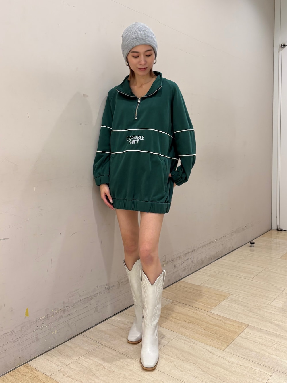 risa(SPIRALGIRL 仙台PARCO店)｜SPIRALGIRLのスウェットを使ったコーディネート - WEAR