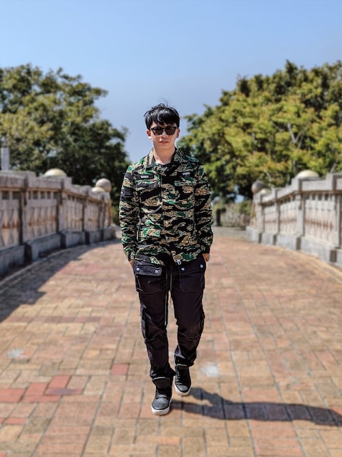 MIN_WEI｜OAKLEYのサングラスを使ったコーディネート - WEAR