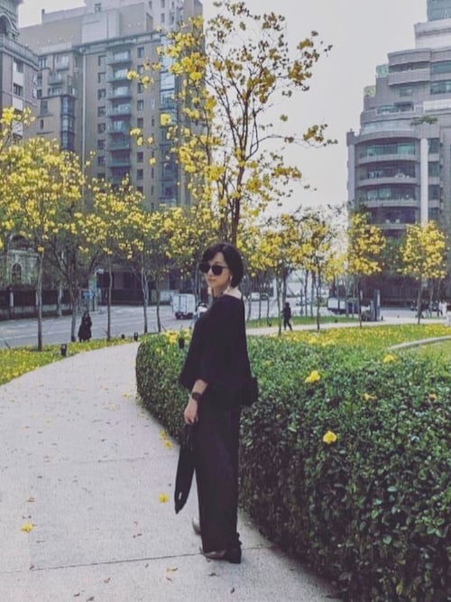 Alison Tsai｜YSLのショルダーバッグを使ったコーディネート - WEAR