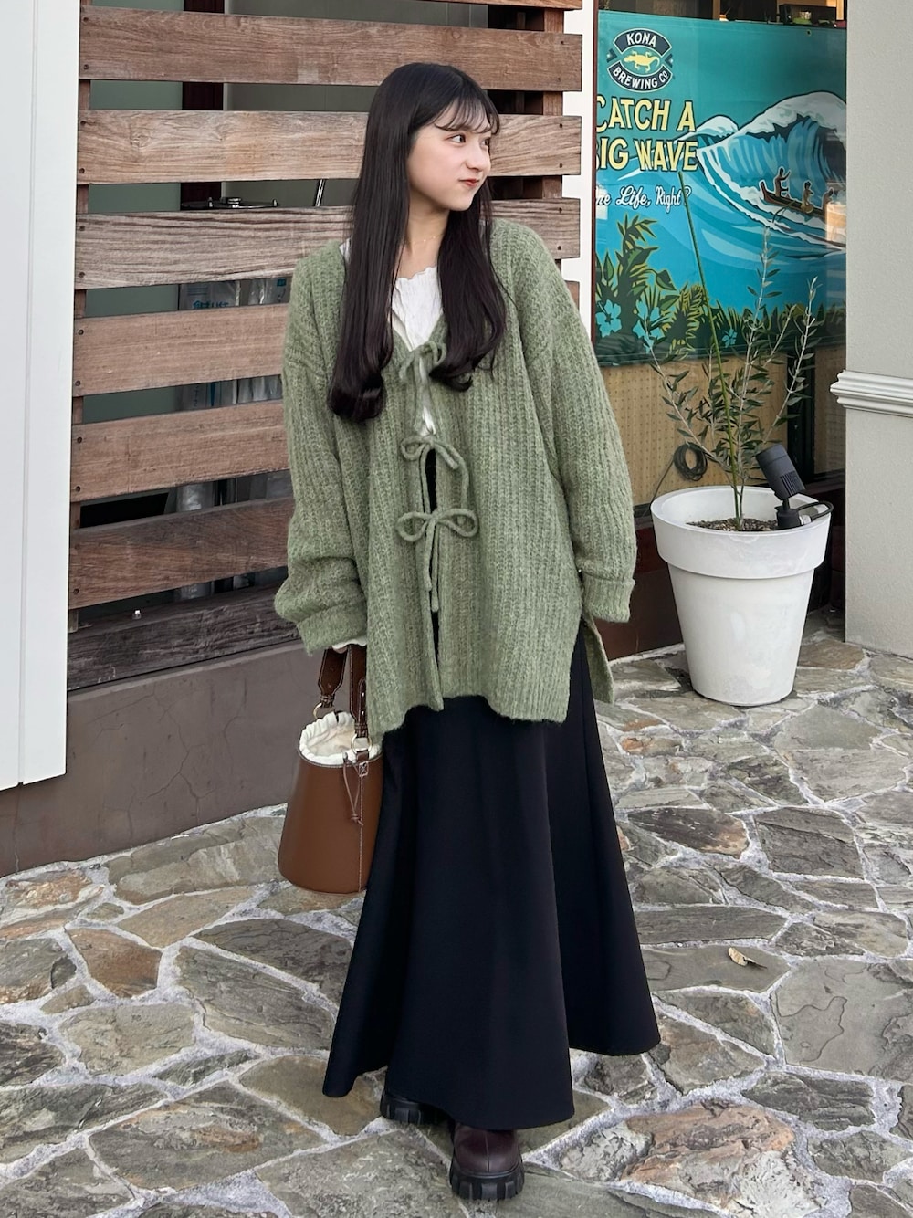 ami｜lotiのハンドバッグを使ったコーディネート - WEAR