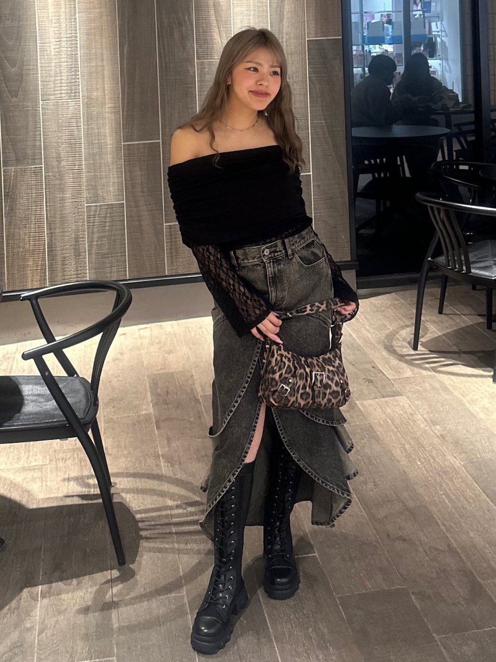 yumi(SPIRALGIRL 梅田EST店)｜SPIRALGIRLのTシャツ/カットソーを使ったコーディネート - WEAR