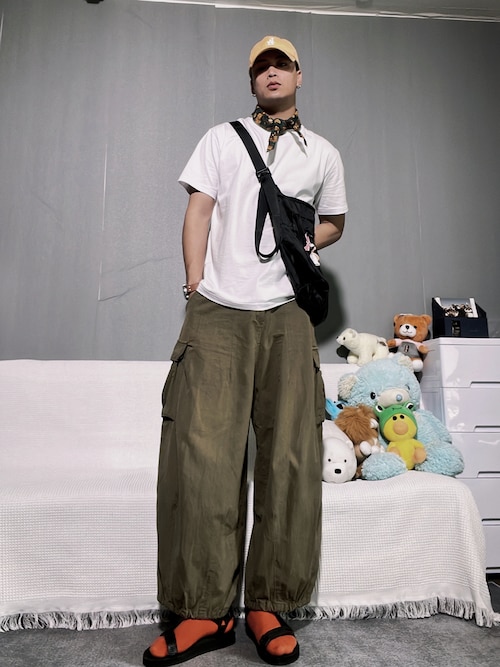 Eason-Zhao ｜UNIQLOのT恤/上装を使ったコーディネート - WEAR