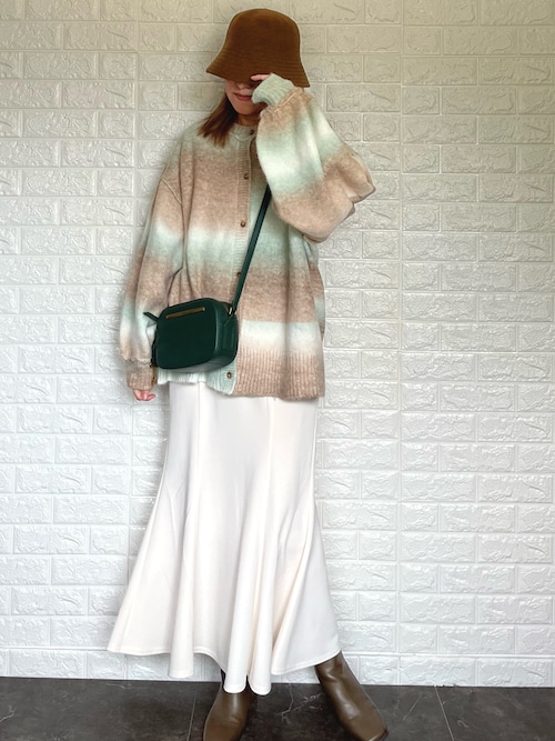 SHOoo｜FOSSILのメッセンジャーバッグを使ったコーディネート - WEAR