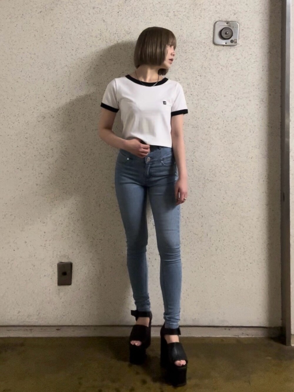 wakaba(EMODA)｜EMODAのTシャツ/カットソーを使ったコーディネート - WEAR