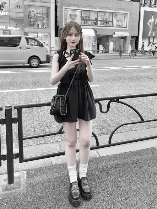 mayu ｜PRADAのローファーを使ったコーディネート - WEAR