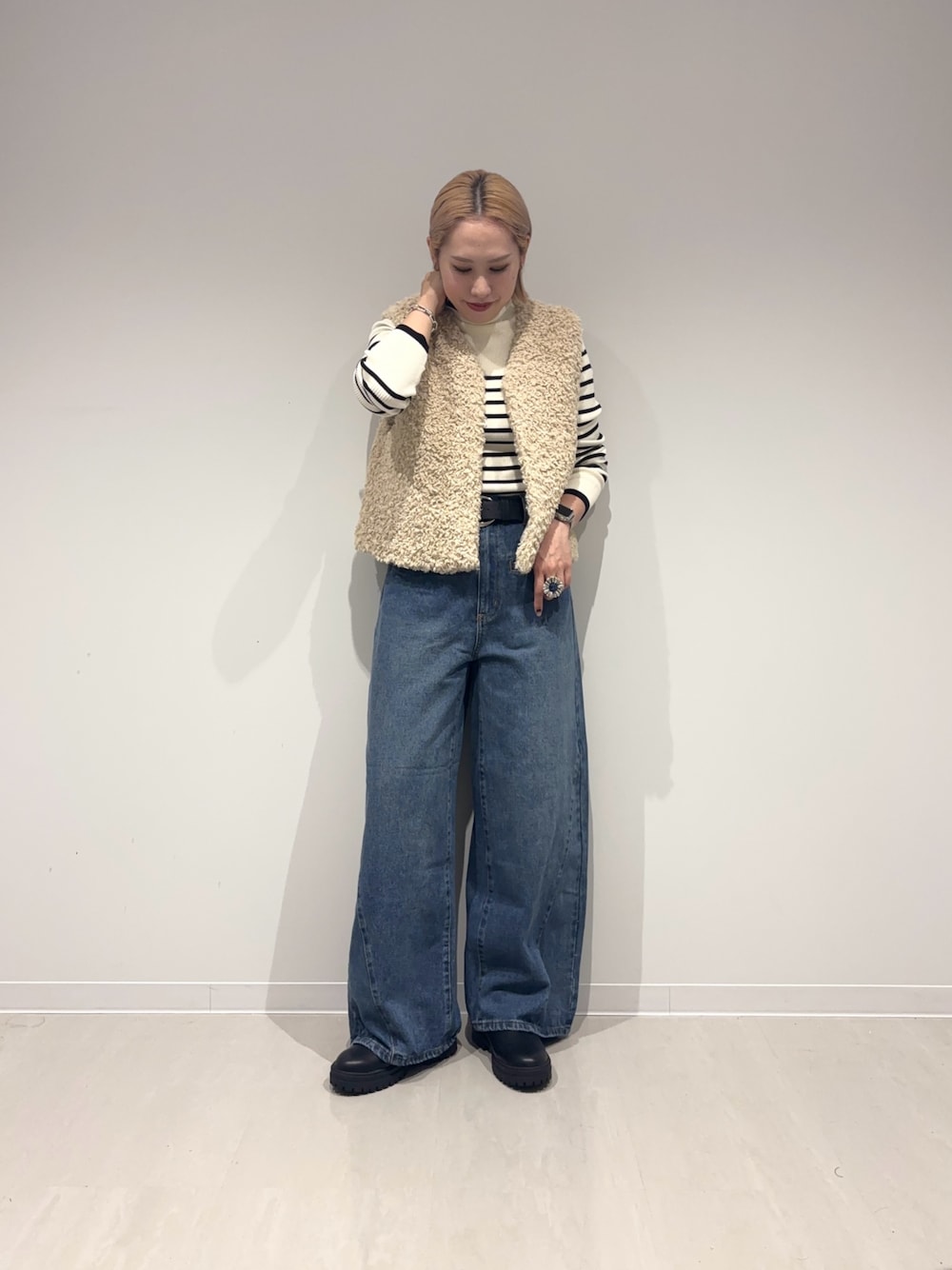 和(URBAN RESEARCH Store minamoa広島)｜KBFのデニムパンツを使ったコーディネート - WEAR