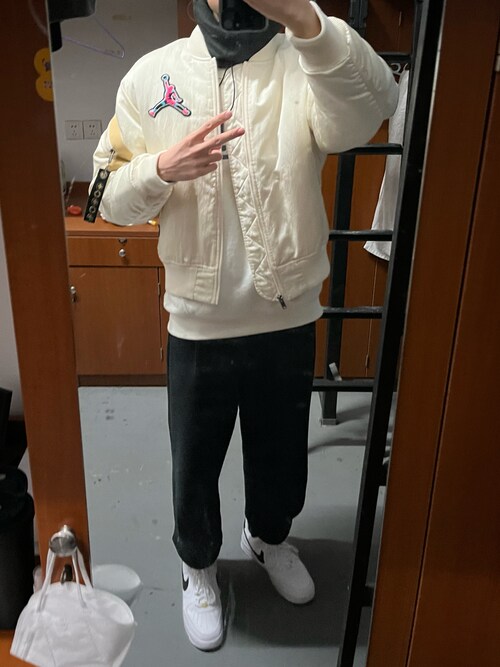 X.S.[X]｜AIR JORDANのMA-1を使ったコーディネート - WEAR