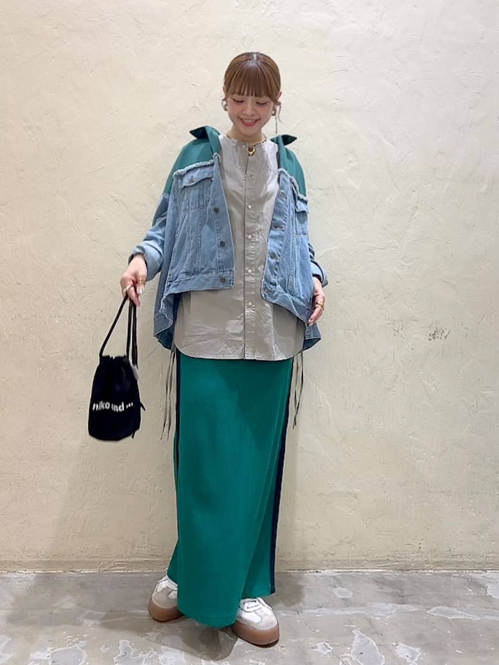 みきてぃ24(niko and... 那覇メインプレイス)｜niko and...のデニムジャケットを使ったコーディネート - WEAR