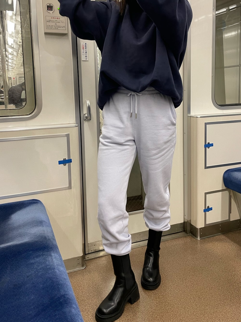 Seina｜H&Mのスウェットパンツを使ったコーディネート - WEAR