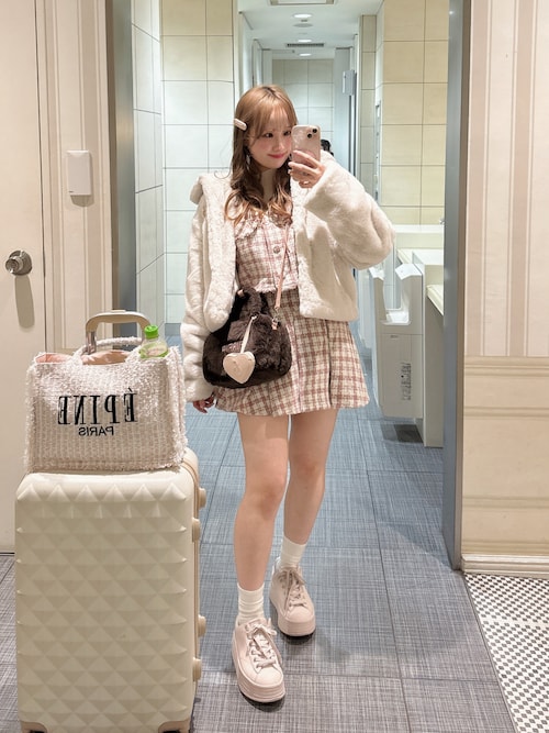 akane｜+dianaのスニーカーを使ったコーディネート - WEAR