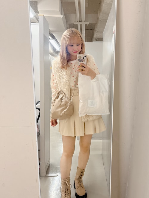 akane｜Alley by w closetのTシャツ/カットソーを使ったコーディネート - WEAR