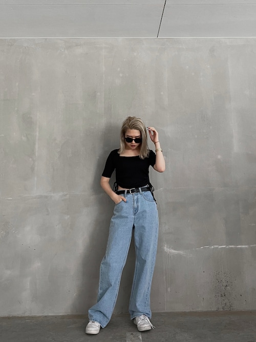 ENVYM_RIKA（ENVYM）｜ENVYMのTシャツ/カットソーを使ったコーディネート - WEAR