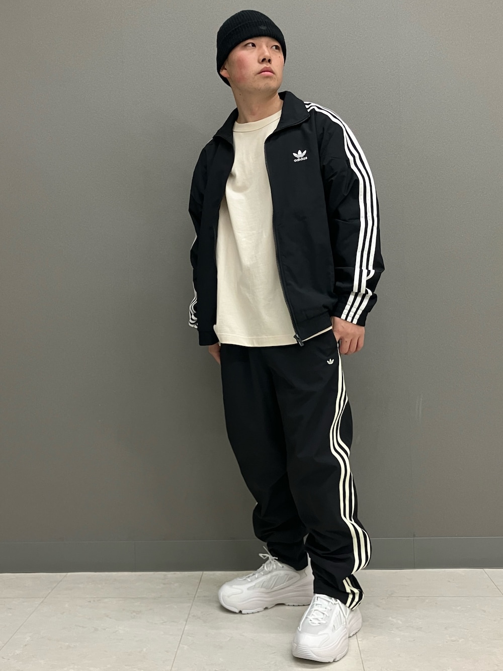 NT(アディダス ブランドコアストア 横浜ジョイナス)｜adidasのニットキャップ/ビーニーを使ったコーディネート - WEAR