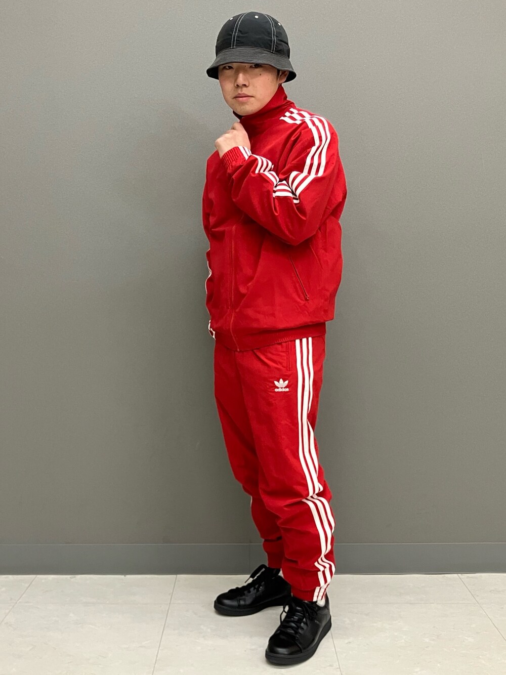 NT(アディダス ブランドコアストア 横浜ジョイナス)｜adidasのナイロンジャケットを使ったコーディネート - WEAR