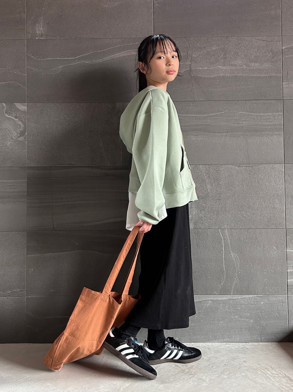 uran｜ikkaのパーカーを使ったコーディネート - WEAR