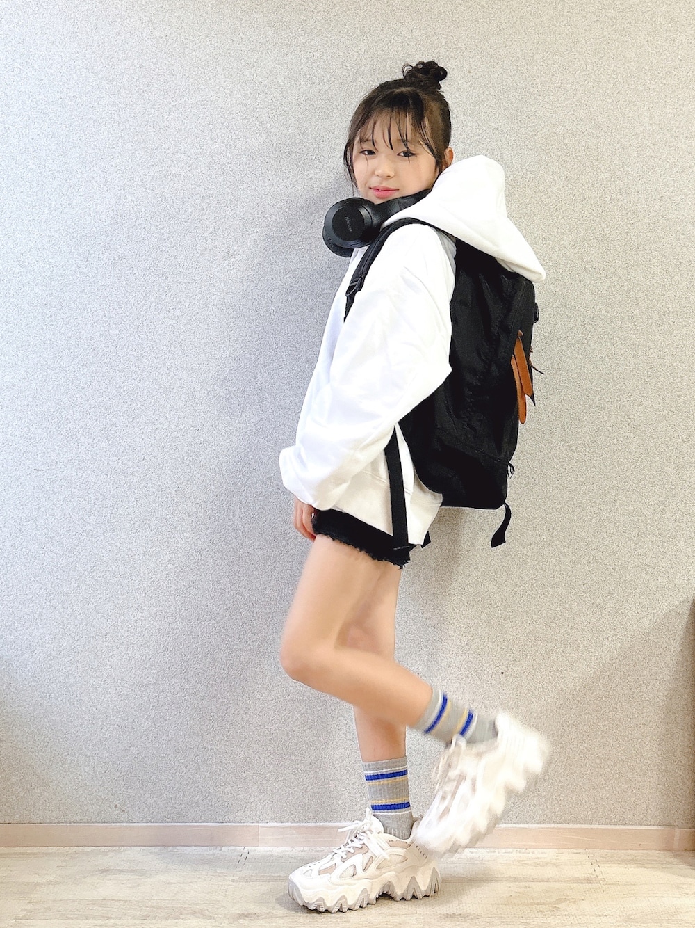 uran｜SVECのスニーカーを使ったコーディネート - WEAR