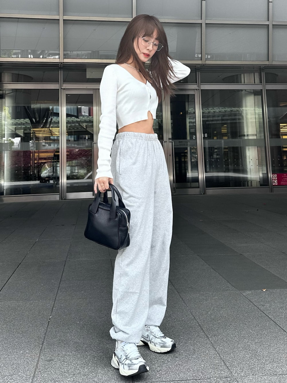 前田希美｜BIGOTREのハンドバッグを使ったコーディネート - WEAR