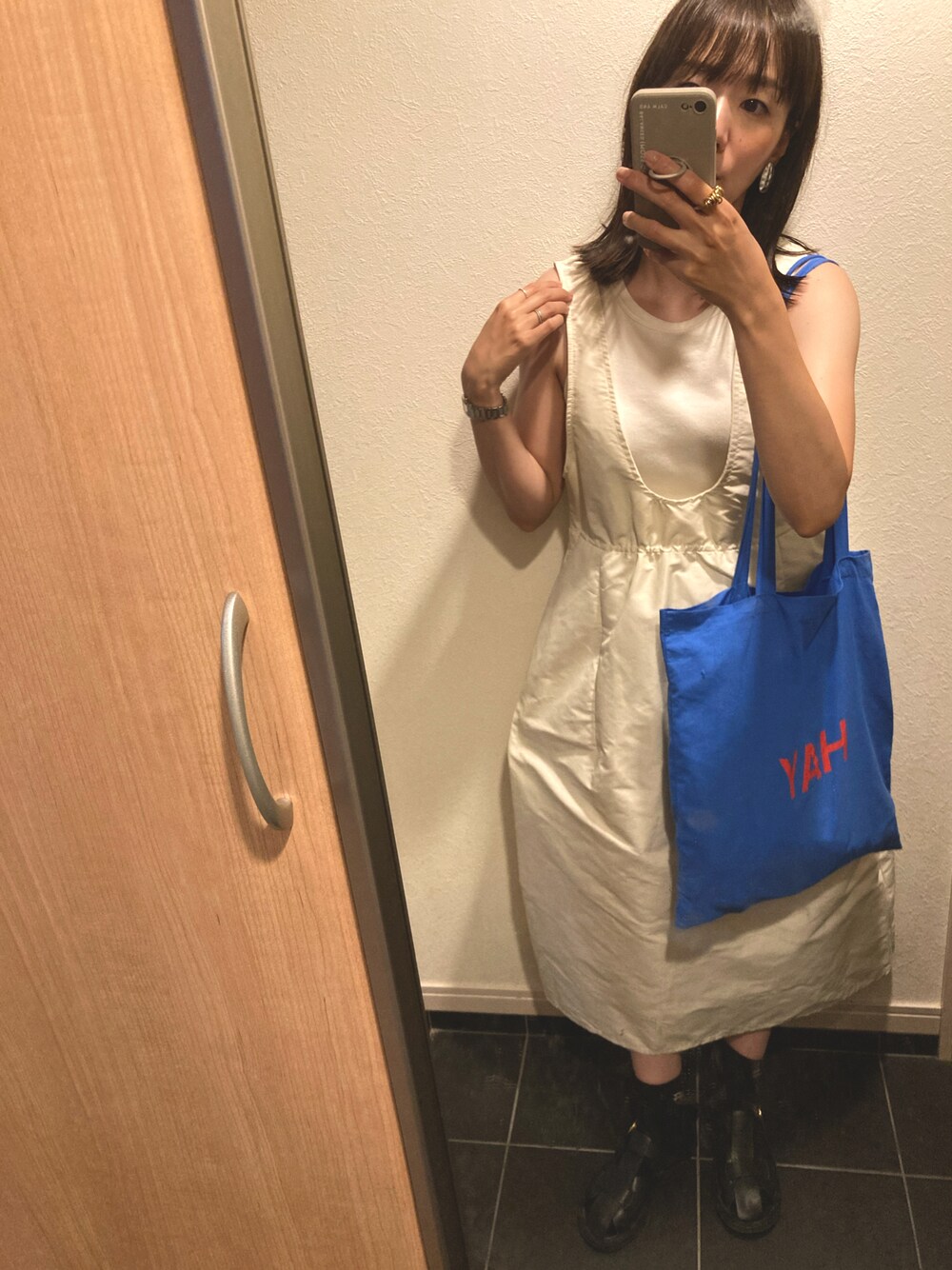 ehappy｜HAYのトートバッグを使ったコーディネート - WEAR