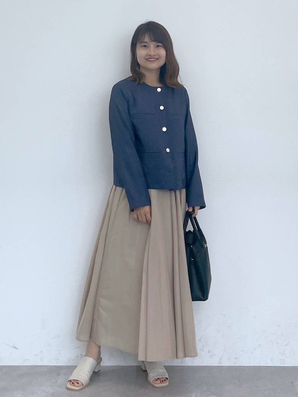 MAIKO(Elura 梅田阪急三番街)｜Eluraのサンダルを使ったコーディネート - WEAR