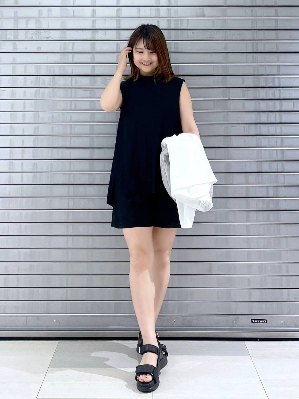 MAIKO(Elura 梅田阪急三番街)｜Eluraのサンダルを使ったコーディネート - WEAR