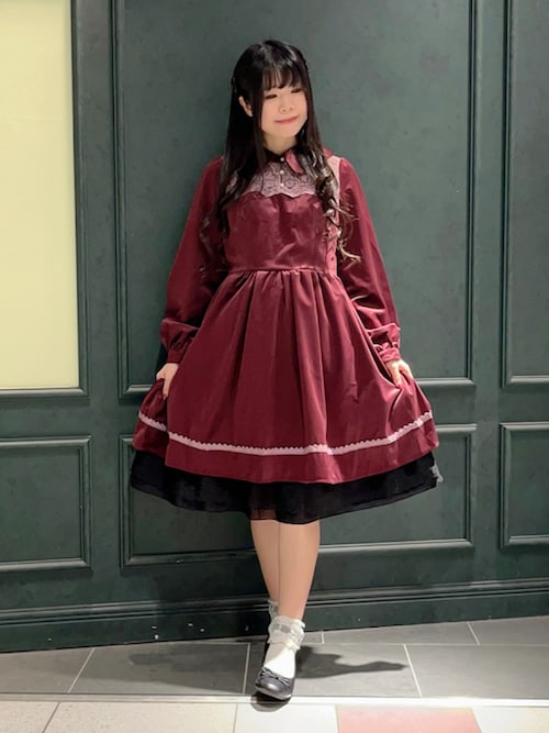 ぁゅゅ(axes femme POETIQUE HEP FIVE 店)｜axes femme POETIQUEのワンピースを使ったコーディネート - WEAR